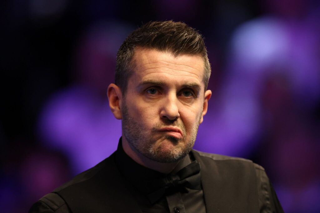 So sad: Mark Selby has officially divorce with his wife Vikki Layton ...